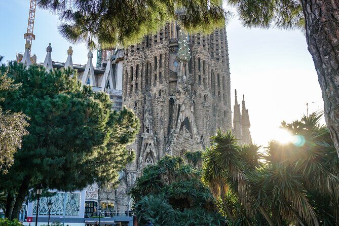 Private Best of Barcelona with Sagrada Familia & Park Güell visit - Why This Tour Offers Great Value