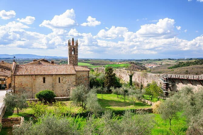 Private Best of Tuscany Hill Towns Tour with lunch from Florence - Siena: The Horse Race town