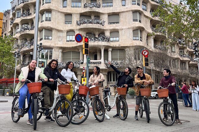 Private Bike Tours - Customizable Route, Top Barcelona Highlights - The Itinerary in Detail – What You’ll See and Do