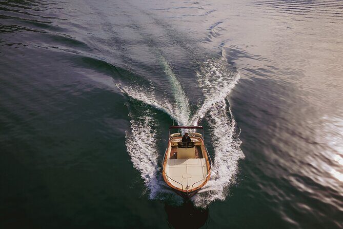 Private Boat Tour on Italian Gozzo on Lake Como - An In-Depth Look at the Itinerary