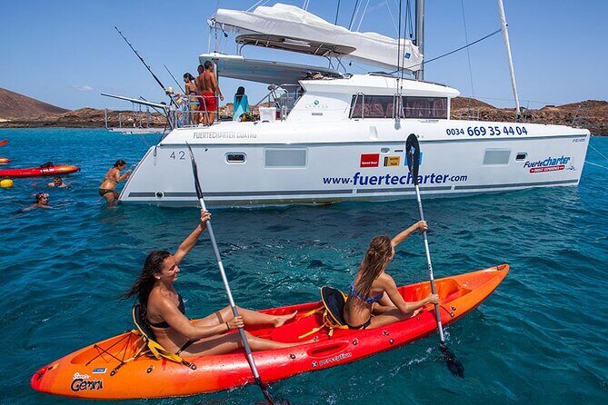 Private Catamaran trips to Lobos Island in Lagoon 400 - Pricing and Value