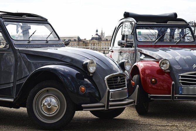 Private City Tour of Bordeaux in a Citroën 2CV - 1h30 - The Experience in Practice