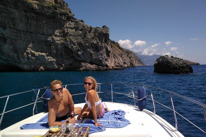 Private Cruise to Capri and Amalfi coast from Sorrento or Capri - yacht 40' - Frequently Asked Questions