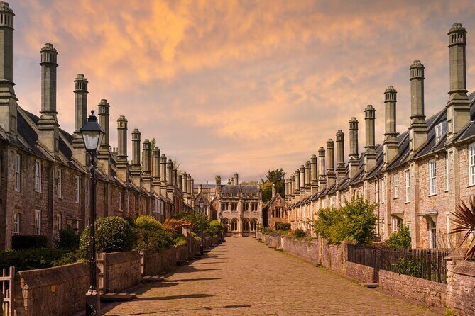 Private Day Tour from Bath to Glastonbury and Wells with Pickup - Exploring Wells: The Heart of Medieval England