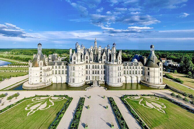 Private Day Trip to the Châteaux DE la Loire - Exploring the Loire Valley: What to Expect