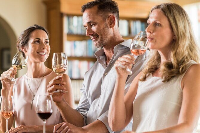 Private French Wine Tasting with a Certified Expert in Montmartre - Key Points