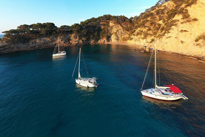 Private full day excursion sailing through Ibiza and Formentera - What Reviewers Say