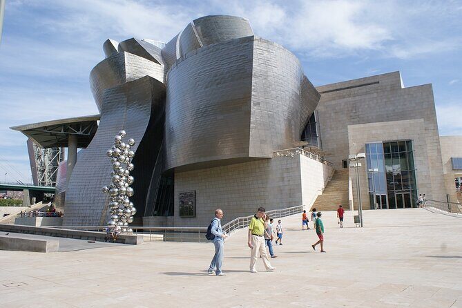 Private Guggenheim Museum Bilbao Tour with Official Guide - Is This Tour Worth the Price?