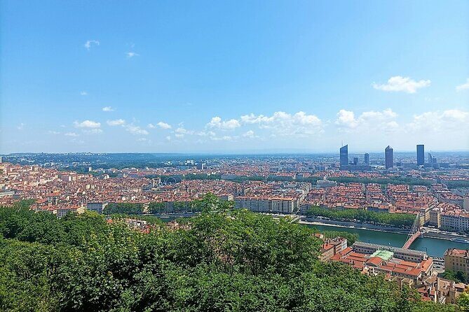 Private guided tour of Lyon - 3 to 4 hours - Authenticity & Local Flavor