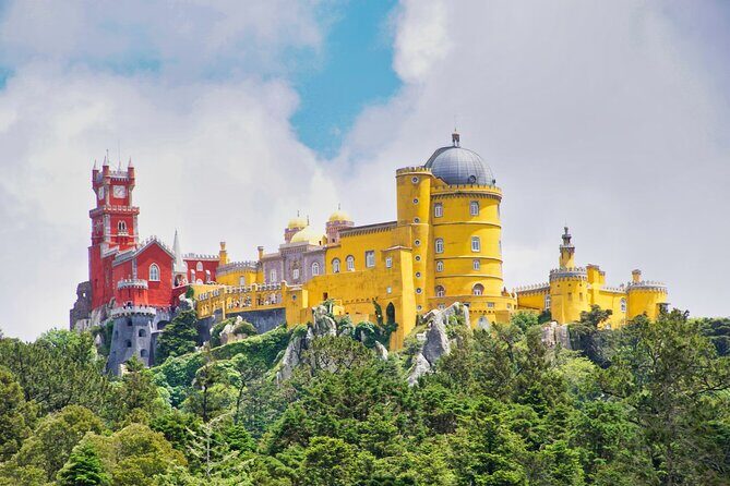 Private Half-Day Tour to Sintra (Pena Palace & Moorish Castle) - What You Can Expect from the Experience