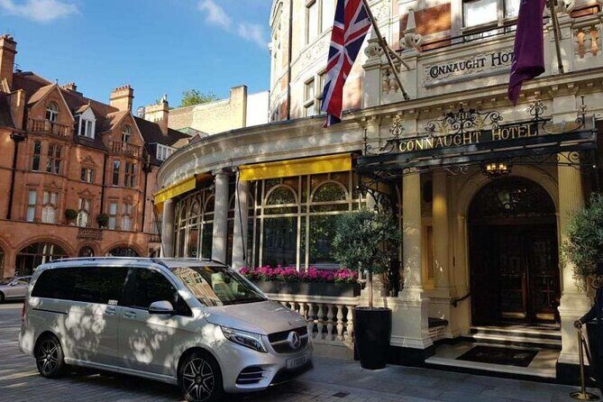 Private limo transfers Gatwick Airport to/from any London hotel - The Route and Experience: What You’ll See and Feel