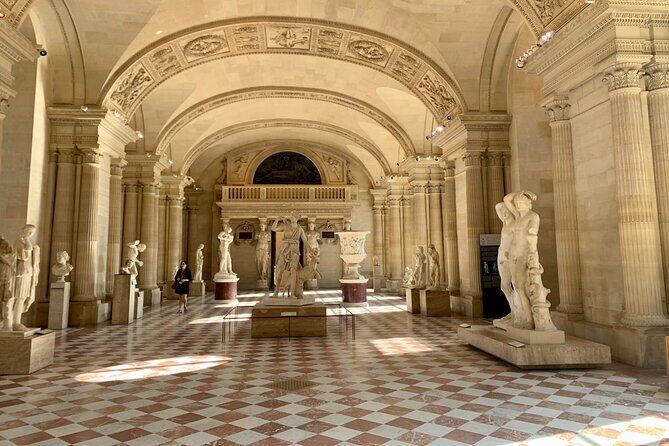 PRIVATE Louvre Wonders & Hidden Treasures Visit - Who Should Book This Tour?