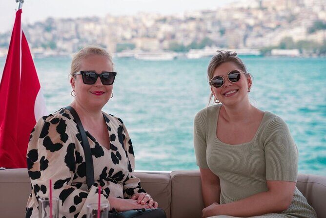 Private Luxury Yacht Cruise in Istanbul Bosphorus - What’s Included and What’s Not