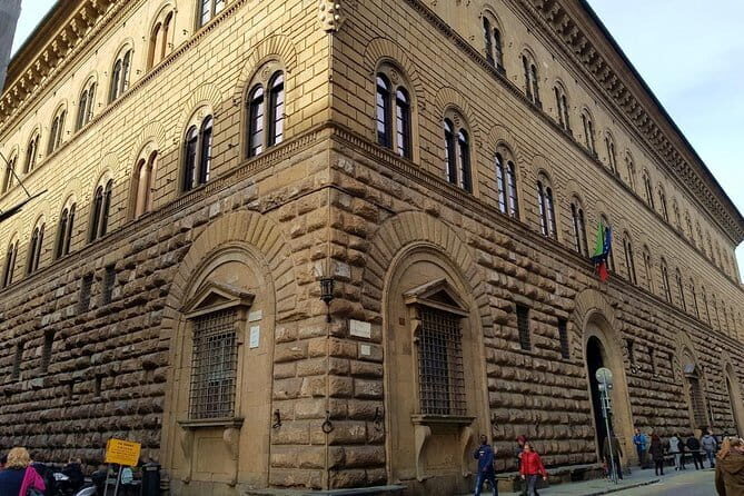 Private Medici Walking Tour  Discover Florences Royal Past - Practical Details and Tips