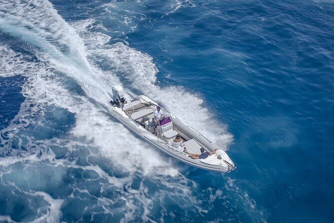Private Milos Tour "Pirates Hideout"- Luxury Boat Rental - Who Would Love This Tour?