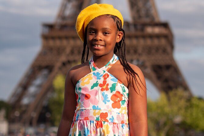 Private Photoshoot with the Iconic Eiffel Tower in Paris - Meeting Points and Logistics