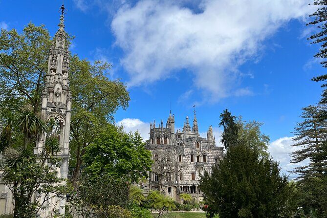Private: Quinta da Regaleira & Sintra Historic Center Guided Tour - Practical Details and What You Can Expect