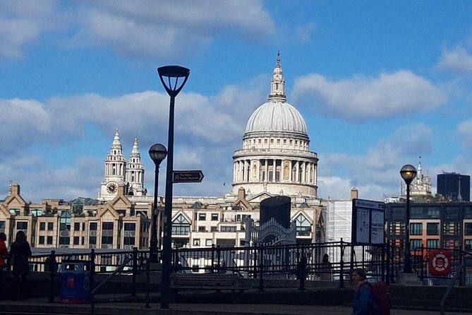 Private Round Trip Transfer from Heathrow Airport to London City - The Sum Up