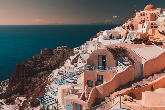 Private Santorini 4-Hours Tour : Oia, Megalochori & wine tasting - Meeting Points & Pickup