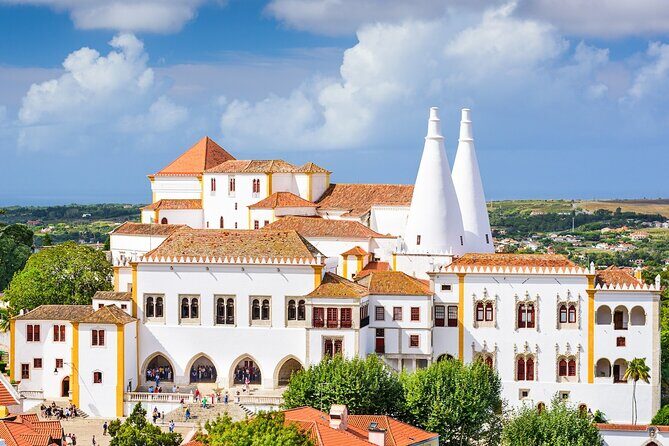 Private Sintra Tour : Pena Palace & Regaleira Tickets - Detailed Breakdown of the Tour Experience