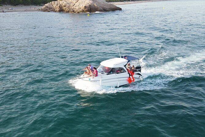 Private Snorkeling Boat Sailing Experience Included - The Boat: Comfort and Features