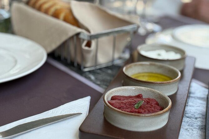 Private Tailor Made Tour in Santorini - Who Is This Tour Best Suited For?