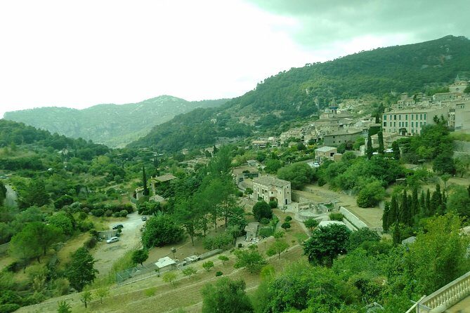 Private tour for my family from a cruise - Stop 1: Valldemossa Charterhouse