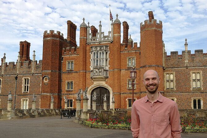 Private Tour of Hampton Court Palace with Award-Winning Architectural Historian - Overview of the Tour Experience