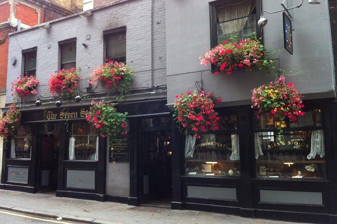 Private Tour of London's Historic Pubs - A Walk Through Historic Streets and Pubs