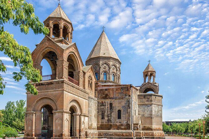 Private Tour to Echmiadzin and Zvartnots Temple - Who Should Consider This Tour?