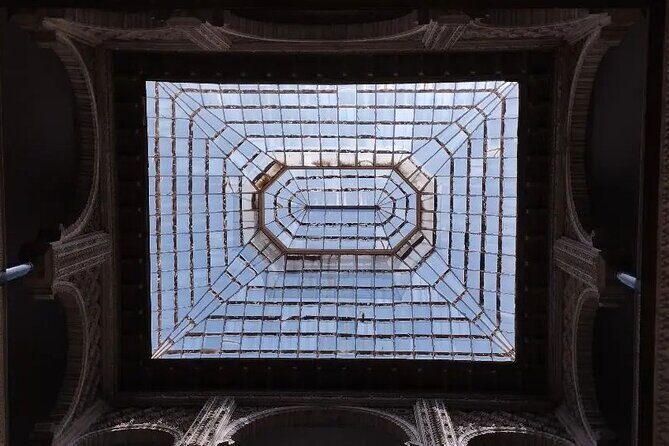 Private tour to the Royal Palace. - Authentic Experiences and Hidden Gems