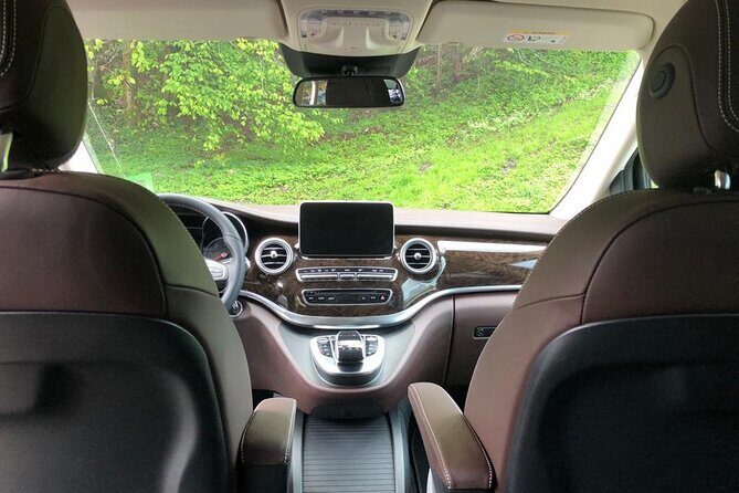 Private Transfer between Salzburg Airport and Salzburg City - Experience and Driver Insights