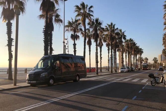 Private Transfer from Barcelona City to the Airport for a group up to 15 people - An In-Depth Look at the Transfer Experience