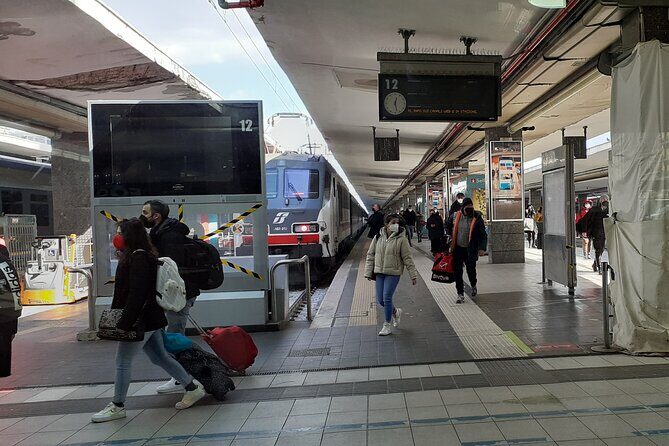 Private transfer from Napoli to Sorrento with stopover in Pompeii ruins - Comfort and Convenience on the Road