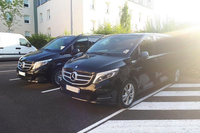 Private transfer from PARIS city to CDG or ORY airport - Authentic Traveler Insights