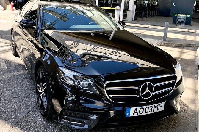 Private transfer from Porto to Lisbon with two Sightseeing stops - Which Stops Are the Best Value?