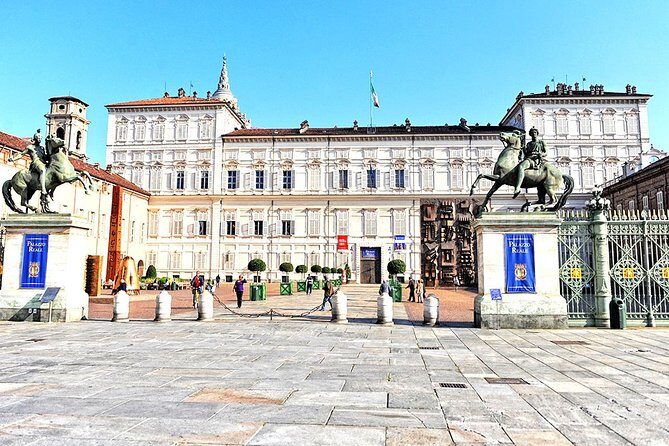 Private Turin Royal Palace Tour with Holy Shroud Chapel - FAQs