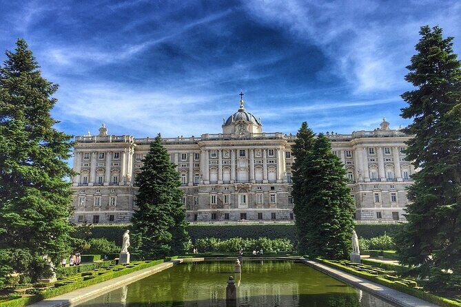 Private VIP tour Royal Palace and city tour. All of Madrid in one day - FAQ