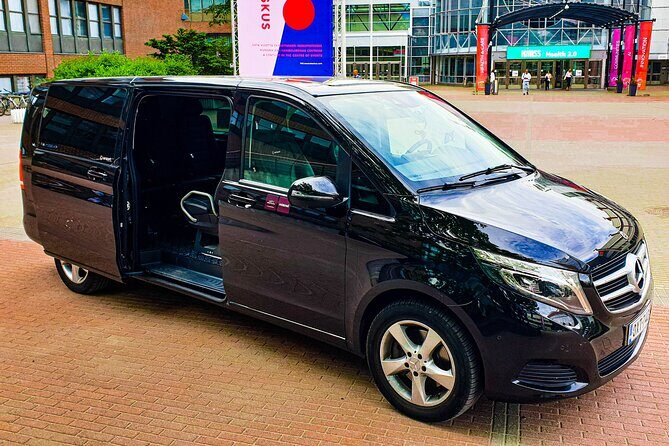 Private VIP Transfer from or to Helsinki Airport - The Luggage Consideration