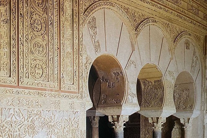 Private Visit to Medina Azahara with Official Guide - Transportation & Comfort