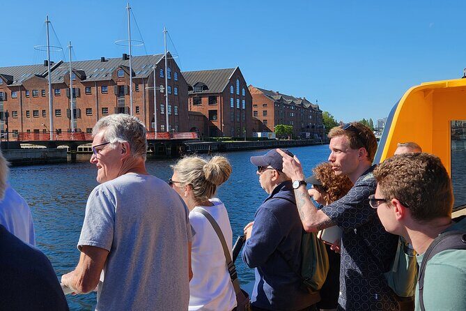 Private Walk & Canal Tour: Highlights + Changing of the Guards - Practical Details to Keep in Mind