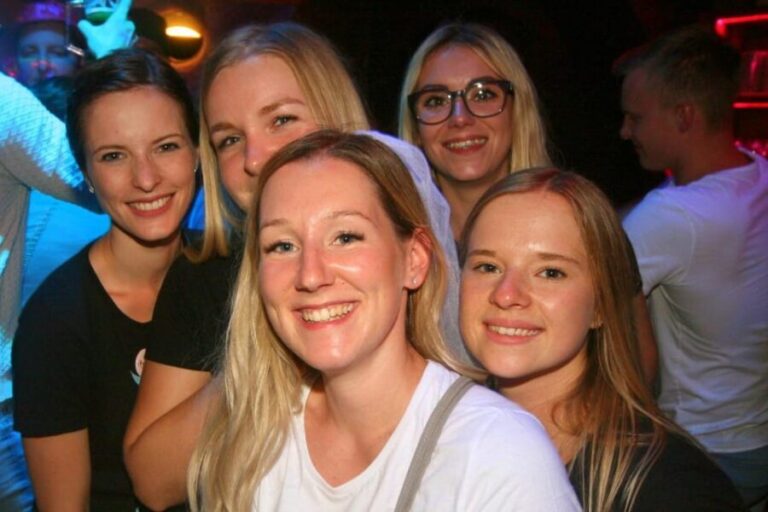 Pubcrawl Augsburg: Tour through best Bars and Clubs in Town - What Makes This Tour Special?
