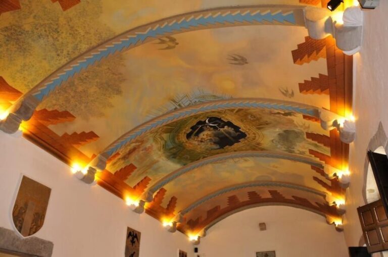 Púbol: Gala-Dalí Castle Entry ticket - Who Would Love This Experience?
