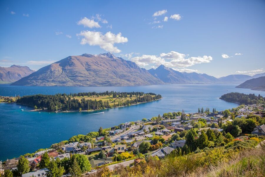 Queenstown Lake Wakatipu aerial view