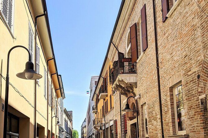 Ravenna Top Sights and Monuments Private Guided Walking Tour - Logistics and Practical Tips