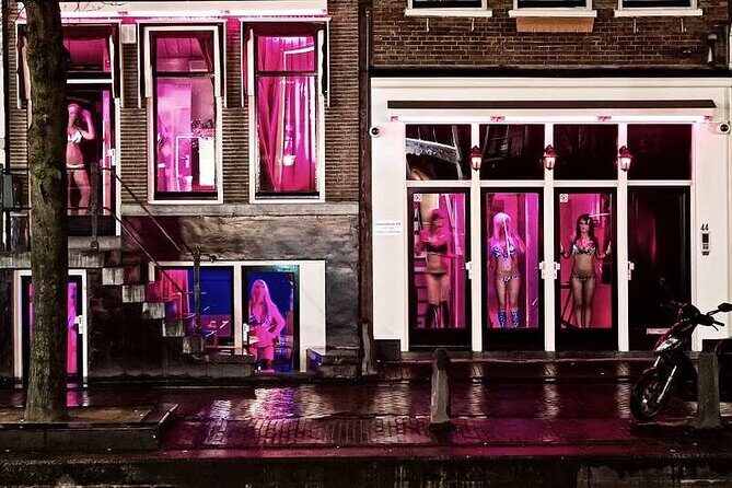 Red Light District Primetime Private Tour for 18+ Only - An In-Depth Look at the Tour Itinerary