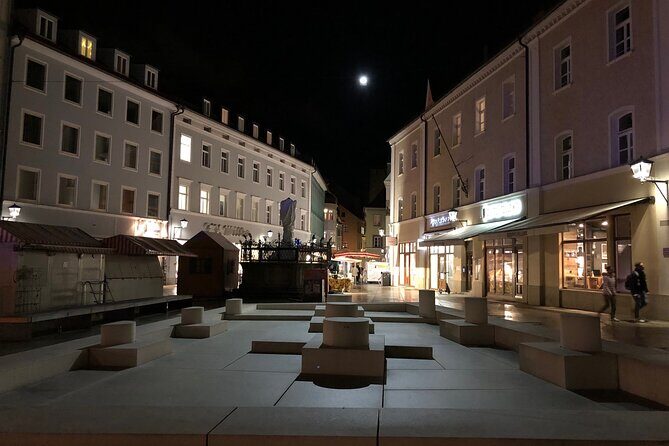 Regensburg Private Tour. Personalities, Art and Food Tour - FAQs