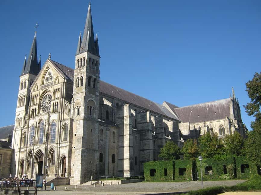 Reims: Private Guided Tour of the Champagne's capital - The Sum Up