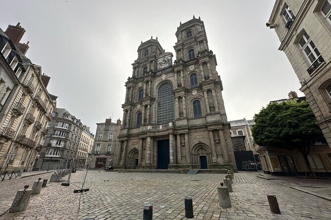 Rennes: Private guided walking tour of the city centre - What the Tour Covers