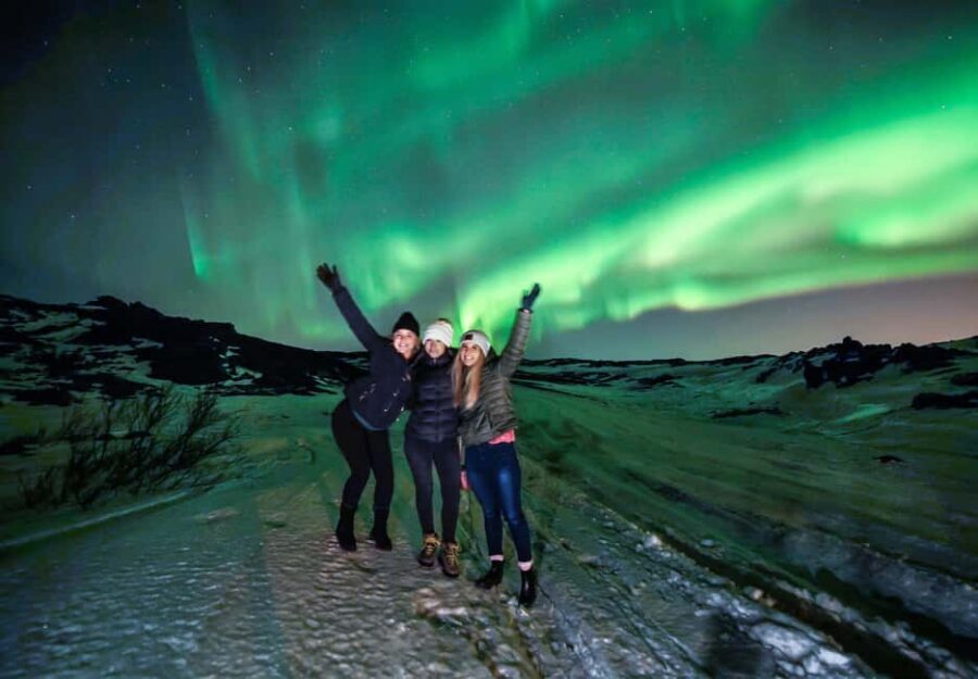 Reykjavik: Evening Lava Tunnel and Northern Lights Hunt - The Perfect Match for Who?